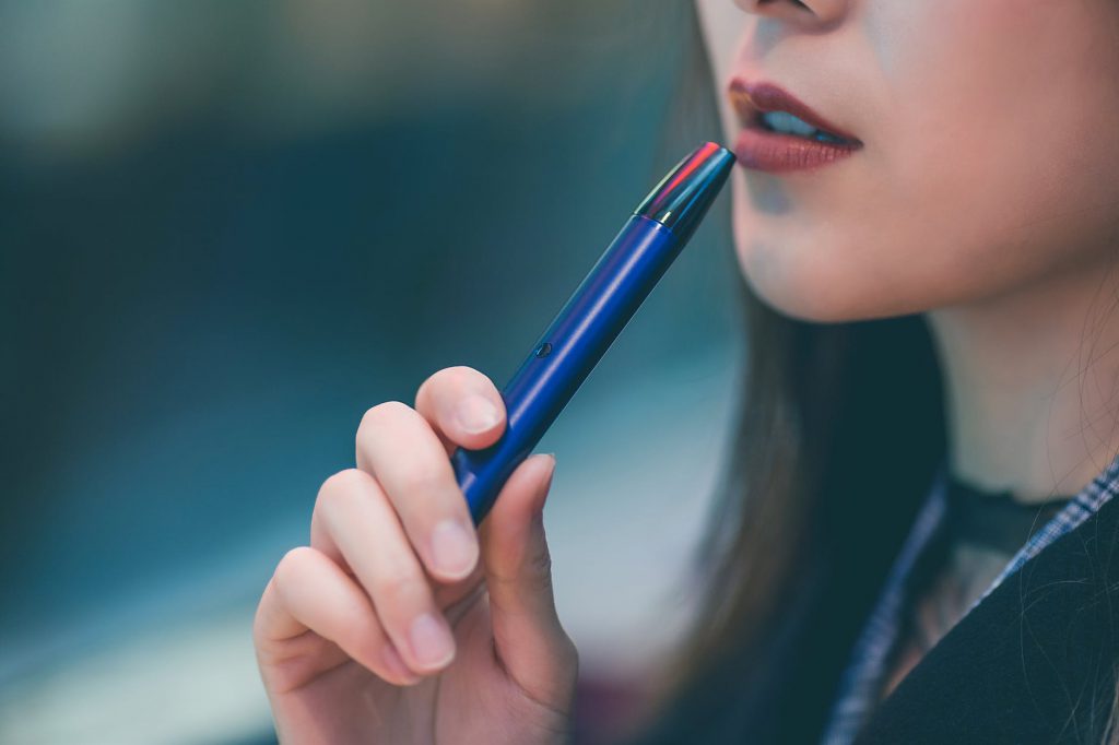 CT Scans Link Vaping To Lung Disease In Healthy Young Adults ...